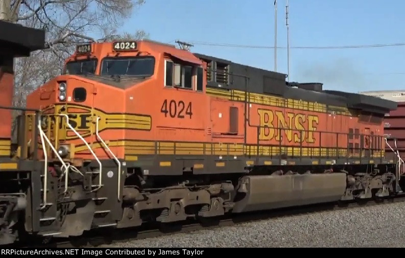 BNSF 4024
